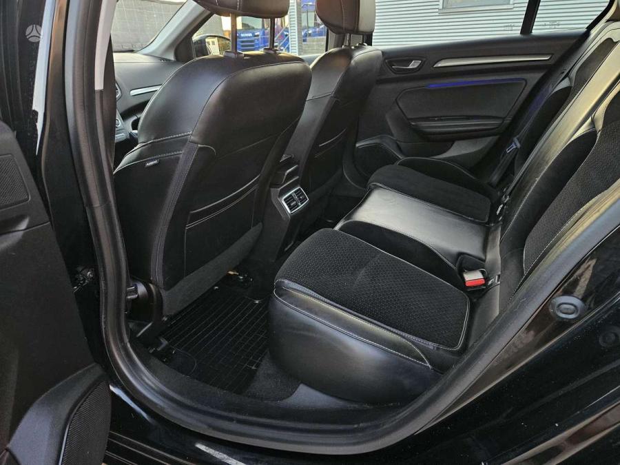 Melns Renault Megane 2017 Radviliškis, ar dzinēja tilpumu 1.60 L un nobraukumu 264 tūkst. km par 6100 €, foto 24 vietnē AUTOMOTO.COM.LV
