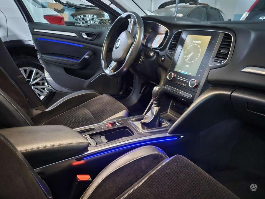 Melns Renault Megane 2017 Radviliškis, ar dzinēja tilpumu 1.60 L un nobraukumu 264 tūkst. km par 6100 €, foto 45 vietnē AUTOMOTO.COM.LV