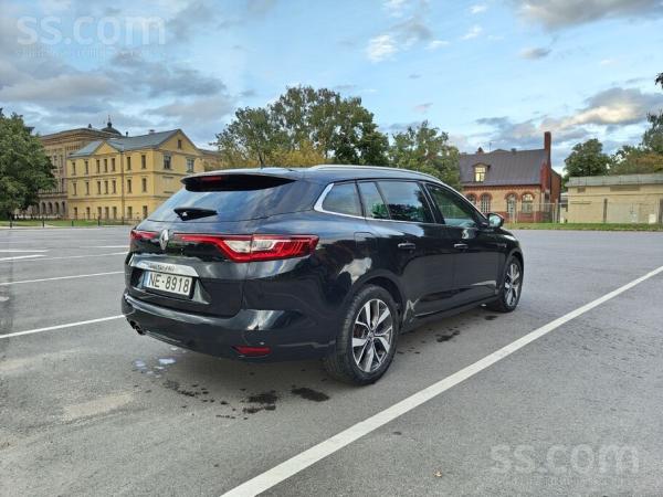 Black Renault Megane 2017 in Riga, with an engine capacity of 1.50 L and mileage of 319 thousand km for 6600 €, photo 8 on AUTOMOTO.COM.LV