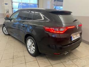 Black Renault Megane 2018 in Tukums, with an engine capacity of 1.20 L and mileage of 78 thousand km for 9900 €, photo 3 on AUTOMOTO.COM.LV