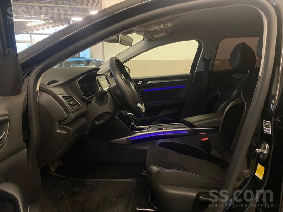 Black Renault Megane 2018 in Tukums, with an engine capacity of 1.20 L and mileage of 78 thousand km for 9900 €, photo 6 on AUTOMOTO.COM.LV