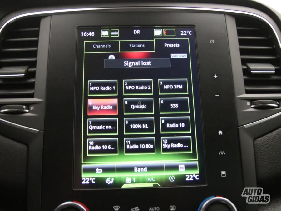 Black Renault Megane 2019 in Vilnius, with an engine capacity of 1.30 L and mileage of 151 thousand km for 9399 €, photo 23 on AUTOMOTO.COM.LV