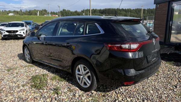 Black Renault Megane 2019 in Vilnius, with an engine capacity of 1.46 L and mileage of 267 thousand km for 7744 €, photo 5 on AUTOMOTO.COM.LV