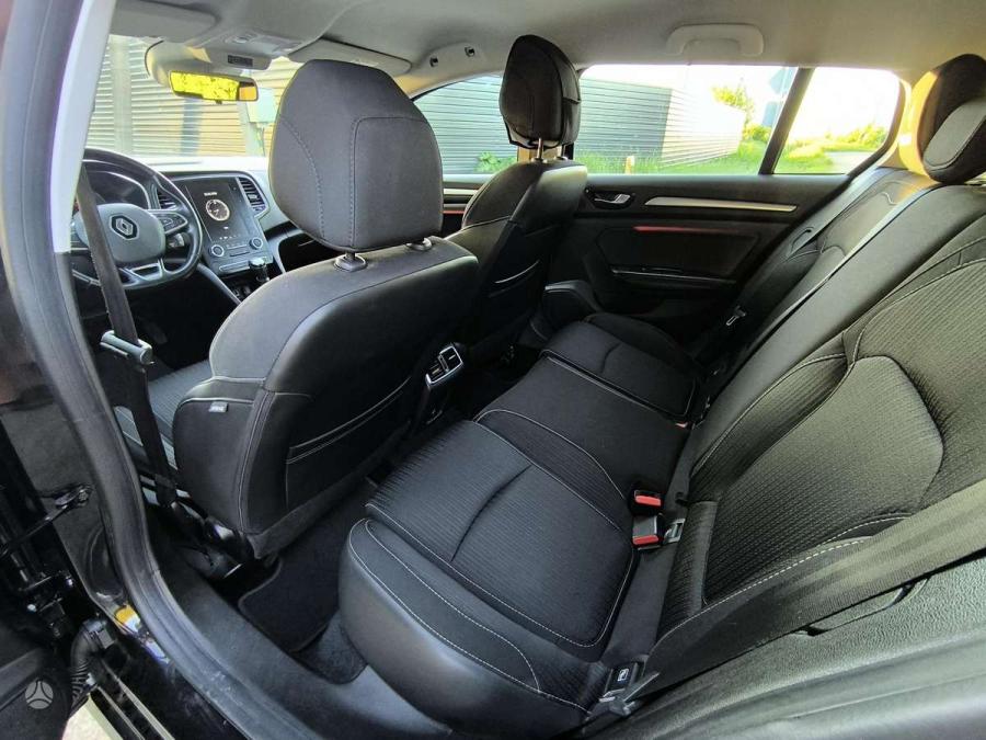 Black Renault Megane 2020 in Marijampole, with an engine capacity of 1.46 L and mileage of 231 thousand km for 6500 €, photo 13 on AUTOMOTO.COM.LV