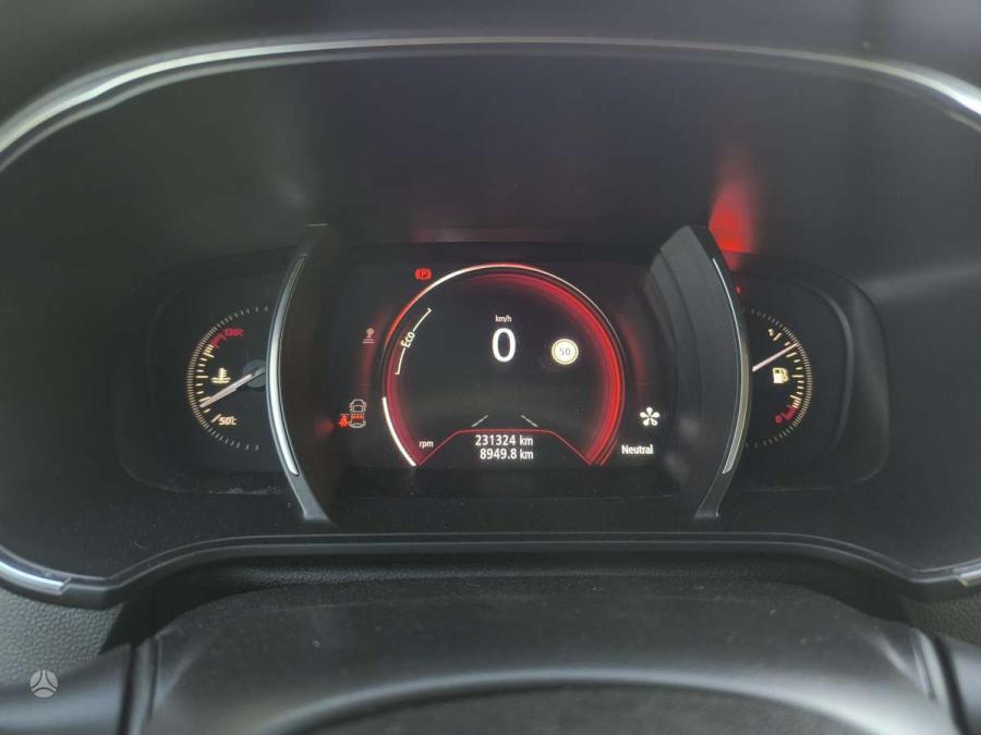 Black Renault Megane 2020 in Marijampole, with an engine capacity of 1.46 L and mileage of 231 thousand km for 6500 €, photo 17 on AUTOMOTO.COM.LV