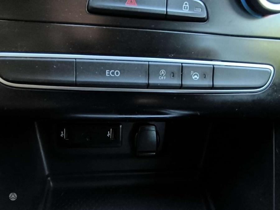 Black Renault Megane 2020 in Marijampole, with an engine capacity of 1.46 L and mileage of 231 thousand km for 6500 €, photo 20 on AUTOMOTO.COM.LV