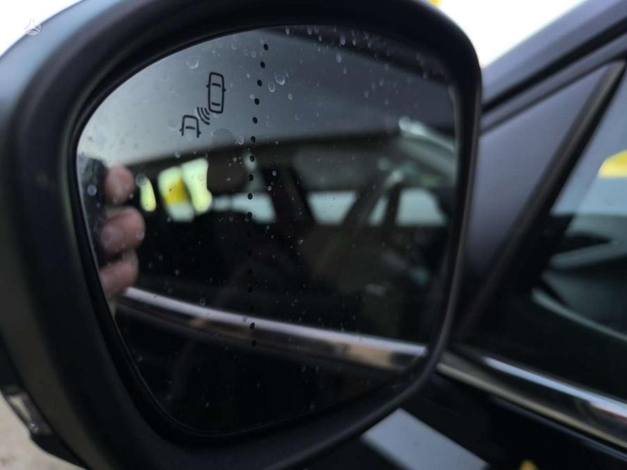 Black Renault Megane 2020 in Marijampole, with an engine capacity of 1.46 L and mileage of 231 thousand km for 6500 €, photo 21 on AUTOMOTO.COM.LV