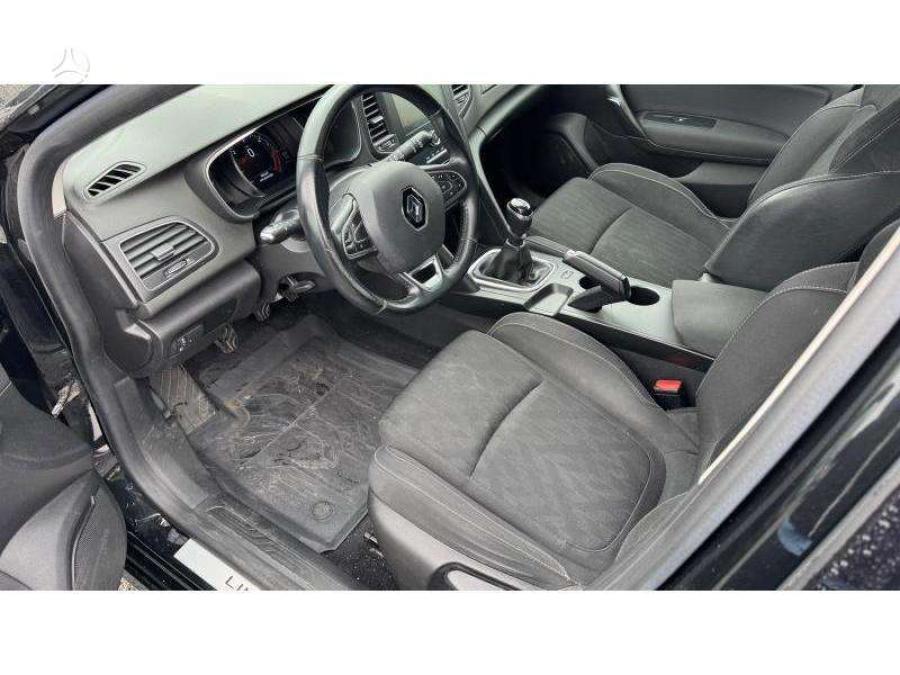 Black Renault Megane 2020 in Siauliai, with an engine capacity of 1.46 L and mileage of 217 thousand km for 7150 €, photo 6 on AUTOMOTO.COM.LV