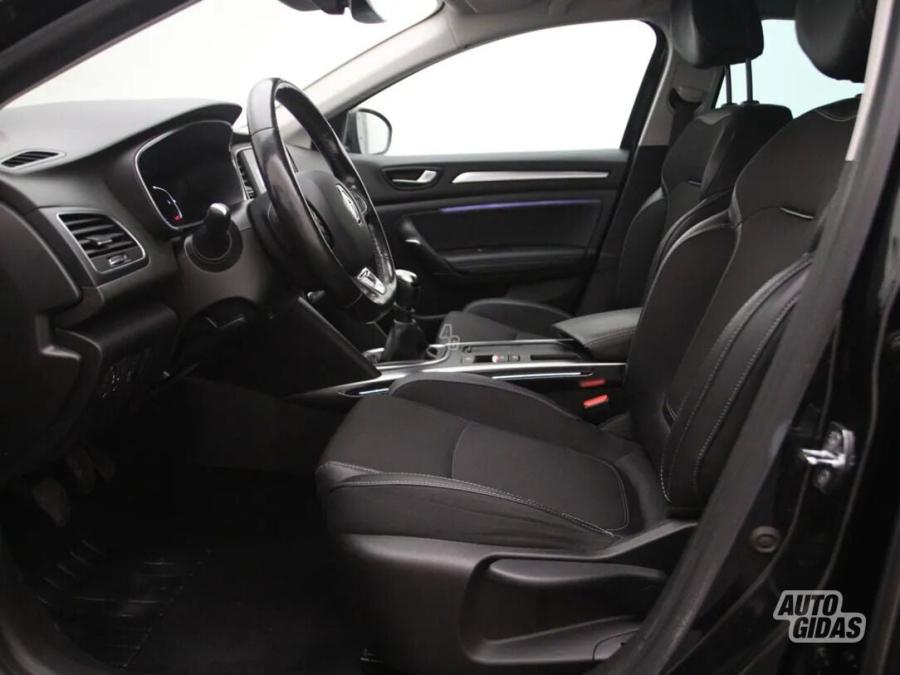 Black Renault Megane 2021 in Vilnius, with an engine capacity of 1.50 L and mileage of 206 thousand km for 10299 €, photo 5 on AUTOMOTO.COM.LV