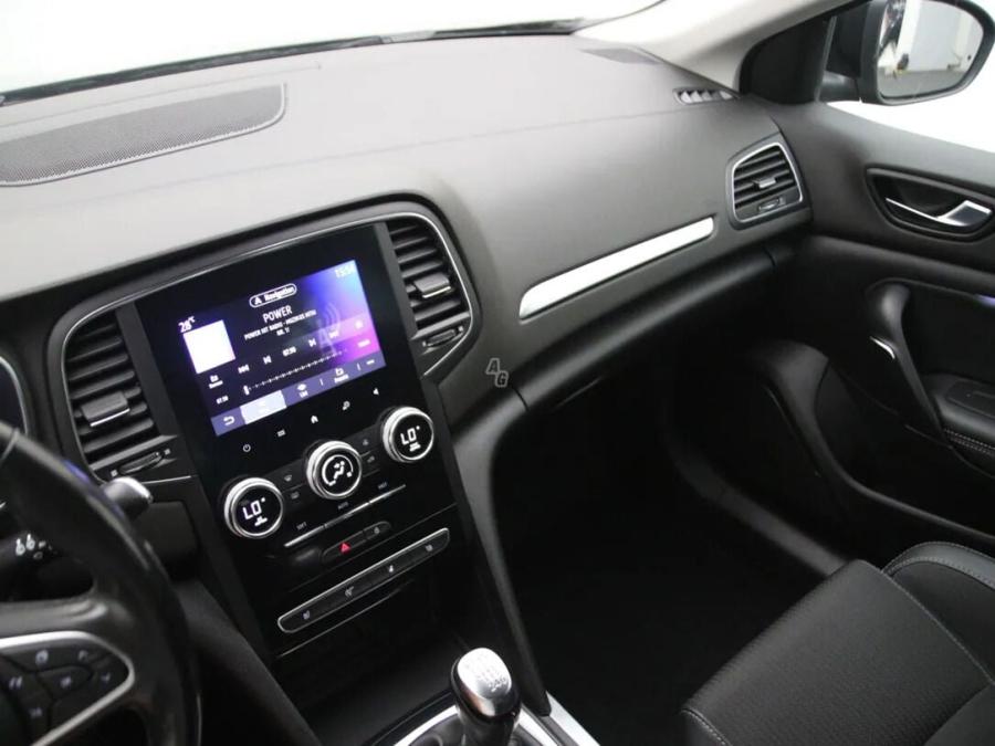 Black Renault Megane 2021 in Vilnius, with an engine capacity of 1.50 L and mileage of 206 thousand km for 10299 €, photo 22 on AUTOMOTO.COM.LV