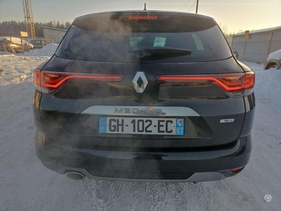 Melns Renault Megane 2022 Viļņa, ar dzinēja tilpumu 1.33 L un nobraukumu 141 tūkst. km par 14399 €, foto 4 vietnē AUTOMOTO.COM.LV
