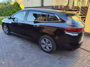 Melns Renault Megane 2022 Kalvarija, ar dzinēja tilpumu 1.46 L un nobraukumu 121 tūkst. km par 12040 €, foto 4 vietnē AUTOMOTO.COM.LV