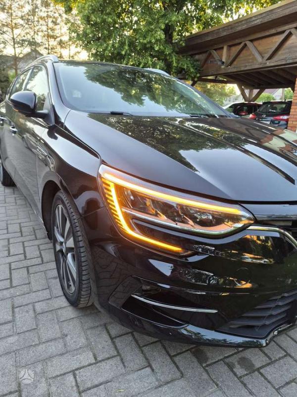 Melns Renault Megane 2022 Klaipėda, ar dzinēja tilpumu 1.00 L un nobraukumu 146 tūkst. km par 9666 €, foto 1 vietnē AUTOMOTO.COM.LV