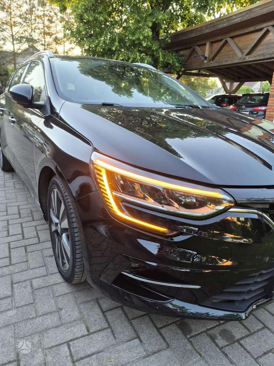 Melns Renault Megane 2022 Klaipėda, ar dzinēja tilpumu 1.00 L un nobraukumu 146 tūkst. km par 9666 €, foto 1 vietnē AUTOMOTO.COM.LV
