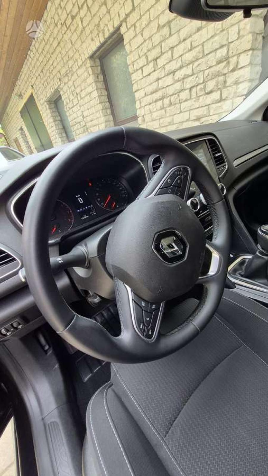 Melns Renault Megane 2022 Klaipėda, ar dzinēja tilpumu 1.00 L un nobraukumu 146 tūkst. km par 9666 €, foto 13 vietnē AUTOMOTO.COM.LV