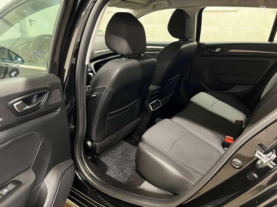 Melns Renault Megane 2022 Marijampole, ar dzinēja tilpumu 1.46 L un nobraukumu 143 tūkst. km par 12463 €, foto 13 vietnē AUTOMOTO.COM.LV