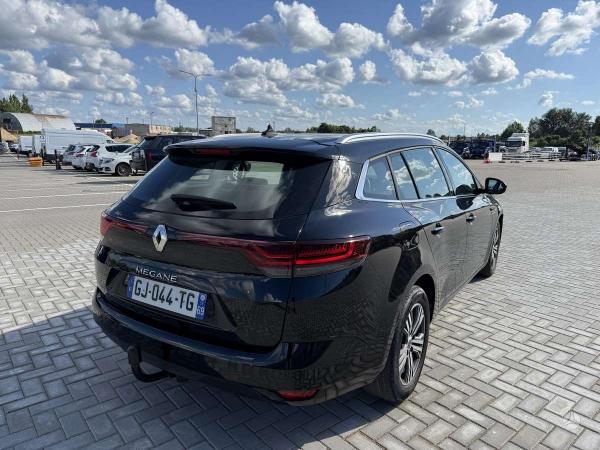 Black Renault Megane 2022 in Taurage, with an engine capacity of 1.46 L and mileage of 147 thousand km for 12584 €, photo 7 on AUTOMOTO.COM.LV