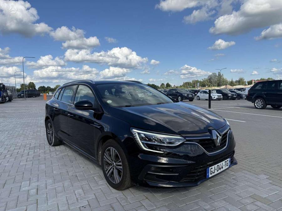 Black Renault Megane 2022 in Taurage, with an engine capacity of 1.46 L and mileage of 147 thousand km for 12584 €, photo 10 on AUTOMOTO.COM.LV