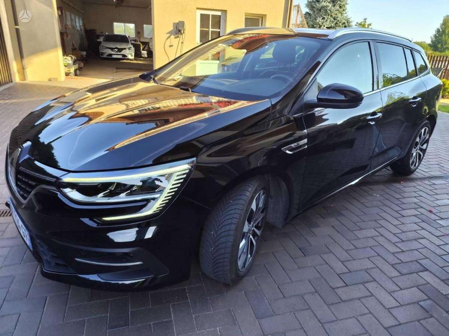 Melns Renault Megane 2022 Kalvarija, ar dzinēja tilpumu 1.46 L un nobraukumu 83 tūkst. km par 14823 €, foto 1 vietnē AUTOMOTO.COM.LV