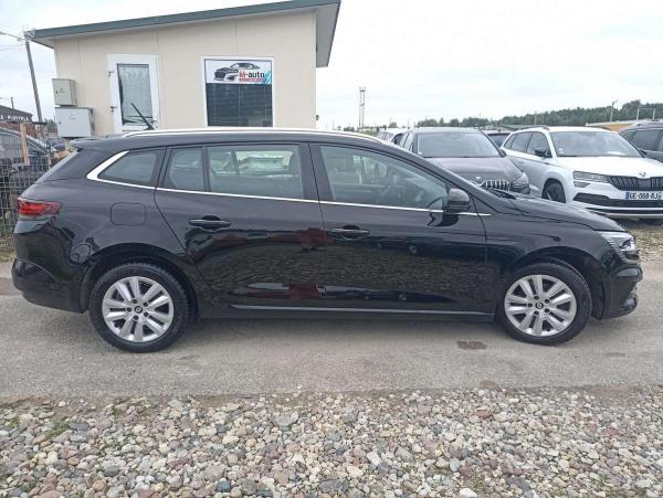 Black Renault Megane 2022 in Vilnius, with an engine capacity of 1.46 L and mileage of 195 thousand km for 11979 €, photo 3 on AUTOMOTO.COM.LV