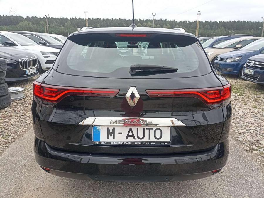 Black Renault Megane 2022 in Vilnius, with an engine capacity of 1.46 L and mileage of 195 thousand km for 11979 €, photo 5 on AUTOMOTO.COM.LV