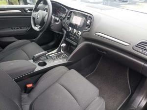 Black Renault Megane 2022 in Vilnius, with an engine capacity of 1.46 L and mileage of 195 thousand km for 11979 €, photo 12 on AUTOMOTO.COM.LV