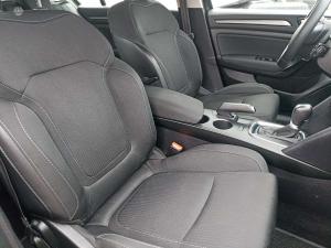 Black Renault Megane 2022 in Vilnius, with an engine capacity of 1.46 L and mileage of 195 thousand km for 11979 €, photo 13 on AUTOMOTO.COM.LV