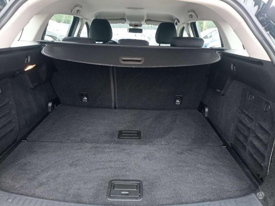 Black Renault Megane 2022 in Vilnius, with an engine capacity of 1.46 L and mileage of 195 thousand km for 11979 €, photo 15 on AUTOMOTO.COM.LV