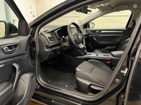 Black Renault Megane 2023 in Marijampole, with an engine capacity of 1.33 L and mileage of 142 thousand km for 16233 €, photo 8 on AUTOMOTO.COM.LV