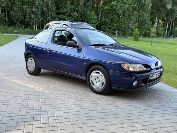 Zils Renault Megane 1996 Šauļi, ar dzinēja tilpumu 1.60 L un nobraukumu 193 tūkst. km par 900 €, foto 1 vietnē AUTOMOTO.COM.LV