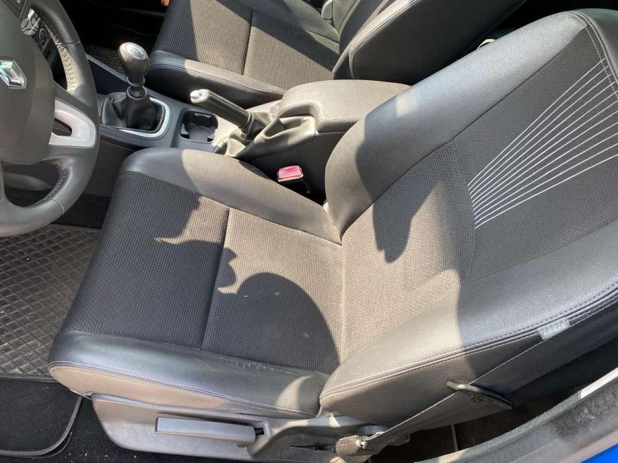 Zils Renault Megane 2011 Raseiniai, ar dzinēja tilpumu 1.46 L un nobraukumu 287 tūkst. km par 2900 €, foto 12 vietnē AUTOMOTO.COM.LV