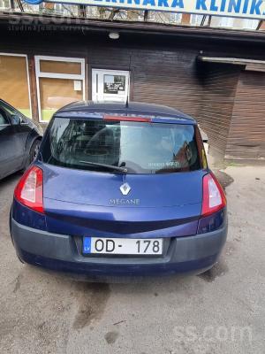Blue Renault Megane 2003 in Riga, with an engine capacity of 1.60 L and mileage of 238 thousand km for 1800 €, photo 4 on AUTOMOTO.COM.LV