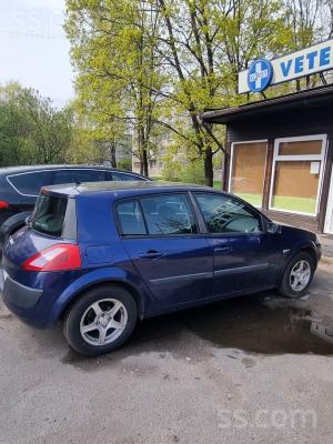 Blue Renault Megane 2003 in Riga, with an engine capacity of 1.60 L and mileage of 238 thousand km for 1800 €, photo 6 on AUTOMOTO.COM.LV