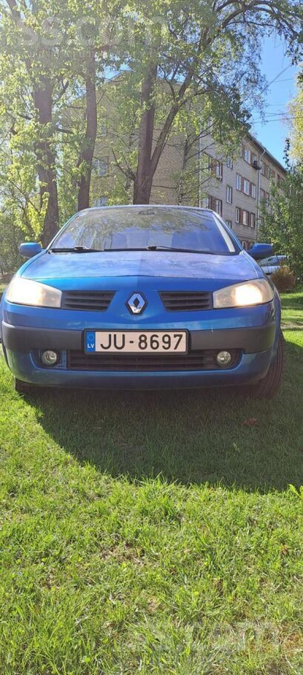 Blue Renault Megane 2004 in Riga, with an engine capacity of 1.60 L and mileage of 273 thousand km for 4590 €, photo 1 on AUTOMOTO.COM.LV