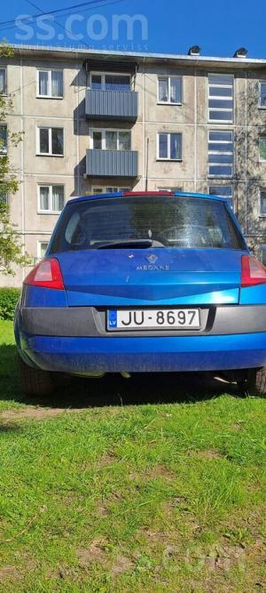 Blue Renault Megane 2004 in Riga, with an engine capacity of 1.60 L and mileage of 273 thousand km for 4590 €, photo 4 on AUTOMOTO.COM.LV
