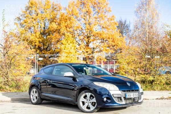 Blue Renault Megane 2009 in Riga, with an engine capacity of 1.90 L and mileage of 245 thousand km for 8950 €, photo 2 on AUTOMOTO.COM.LV