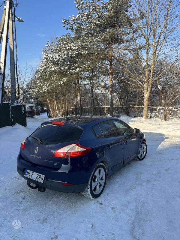 Zils Renault Megane 2012 Viļņa, ar dzinēja tilpumu 1.46 L un nobraukumu 260 tūkst. km par 3450 €, foto 2 vietnē AUTOMOTO.COM.LV
