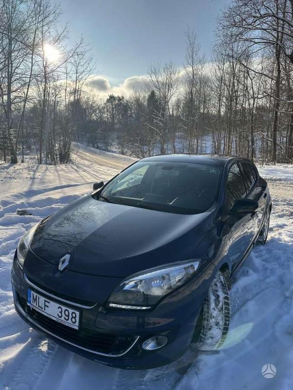 Zils Renault Megane 2012 Viļņa, ar dzinēja tilpumu 1.46 L un nobraukumu 260 tūkst. km par 3450 €, foto 3 vietnē AUTOMOTO.COM.LV