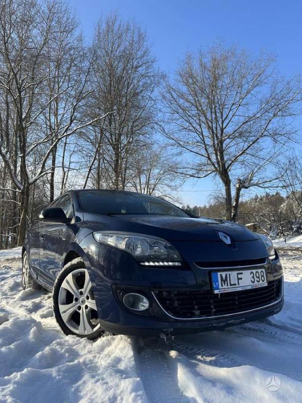 Zils Renault Megane 2012 Viļņa, ar dzinēja tilpumu 1.46 L un nobraukumu 260 tūkst. km par 3450 €, foto 10 vietnē AUTOMOTO.COM.LV