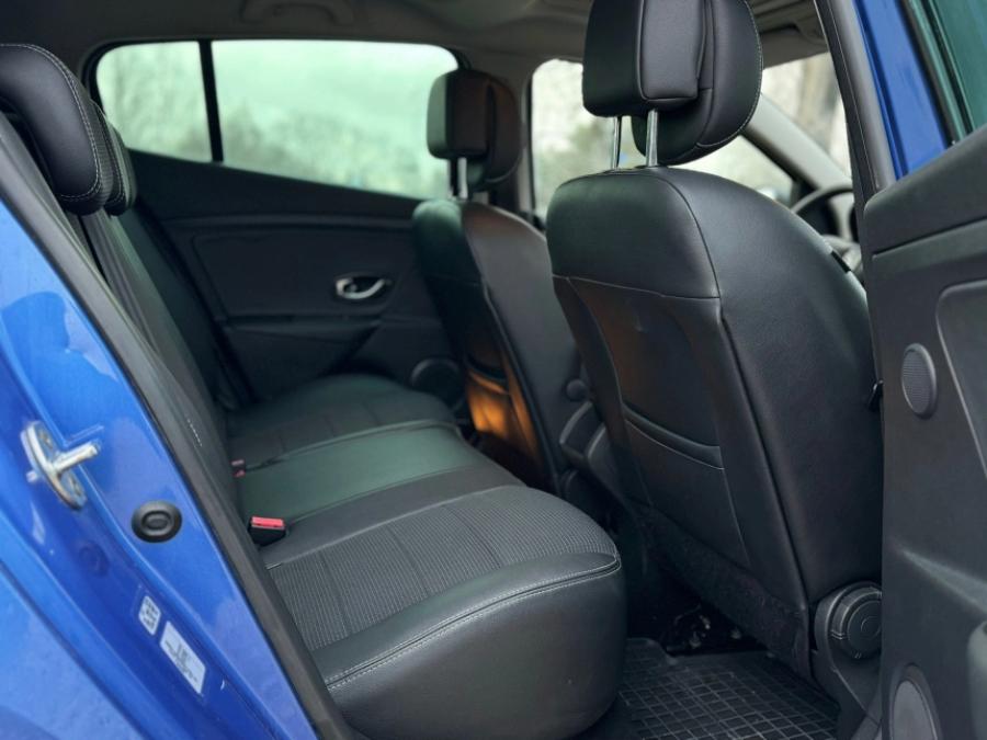 Blue Renault Megane 2012 in Riga, with an engine capacity of 1.90 L and mileage of 274 thousand km for 4500 €, photo 17 on AUTOMOTO.COM.LV
