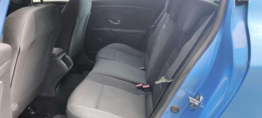 Blue Renault Megane 2014 in Kaunas, with an engine capacity of 1.46 L and mileage of 216 thousand km for 3850 €, photo 8 on AUTOMOTO.COM.LV
