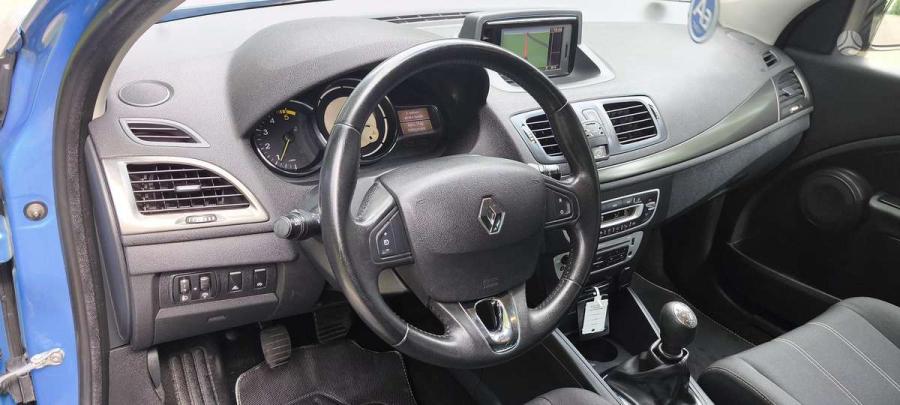Blue Renault Megane 2014 in Kaunas, with an engine capacity of 1.46 L and mileage of 216 thousand km for 3850 €, photo 17 on AUTOMOTO.COM.LV