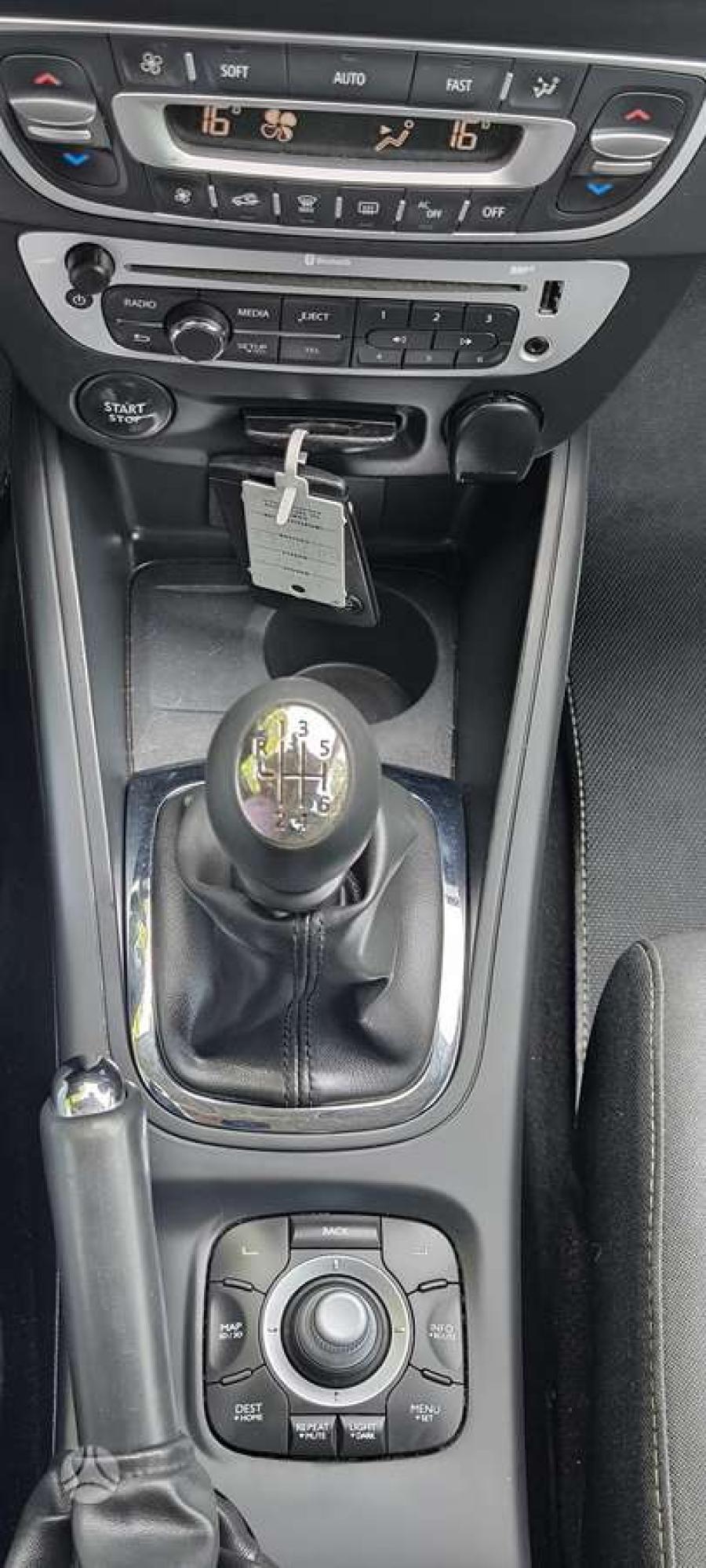 Blue Renault Megane 2014 in Kaunas, with an engine capacity of 1.46 L and mileage of 216 thousand km for 3850 €, photo 19 on AUTOMOTO.COM.LV