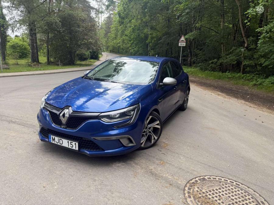 Blue Renault Megane 2016 in Vilnius, with an engine capacity of 1.62 L and mileage of 206 thousand km for 8500 €, photo 1 on AUTOMOTO.COM.LV