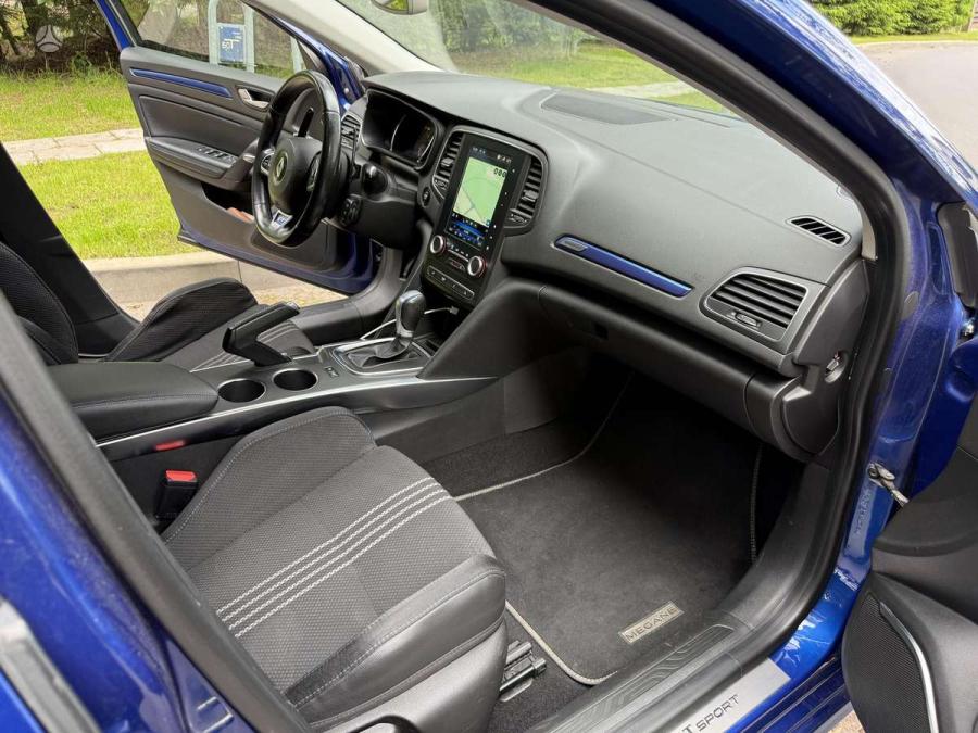 Blue Renault Megane 2016 in Vilnius, with an engine capacity of 1.62 L and mileage of 206 thousand km for 8500 €, photo 8 on AUTOMOTO.COM.LV