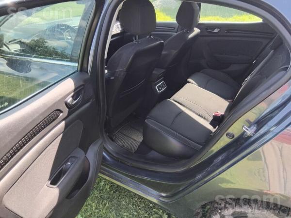 Zils Renault Megane 2016 Madona, ar dzinēja tilpumu 1.50 L un nobraukumu 222 tūkst. km par 7250 €, foto 10 vietnē AUTOMOTO.COM.LV