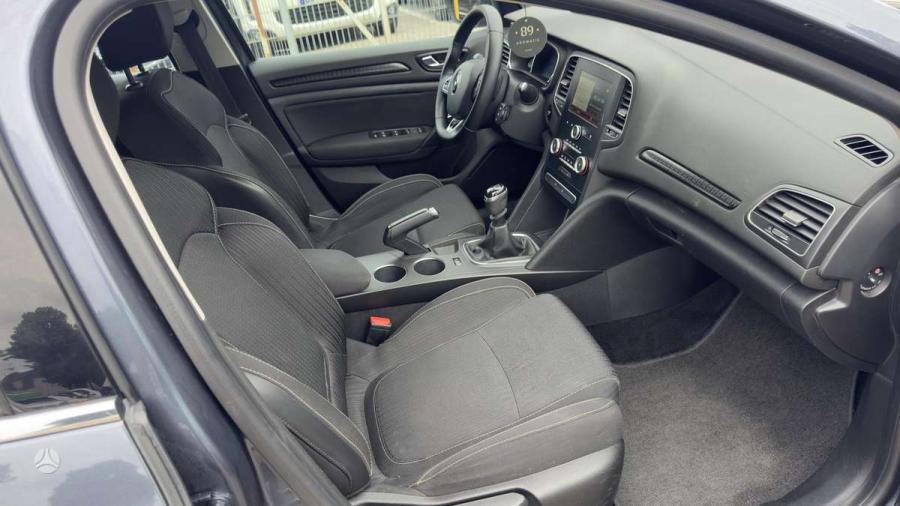 Zils Renault Megane 2016 Tauragė, ar dzinēja tilpumu 1.20 L un nobraukumu 152 tūkst. km par 5100 €, foto 14 vietnē AUTOMOTO.COM.LV