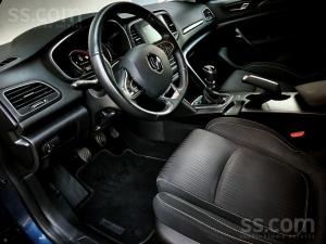 Blue Renault Megane 2016 in Jelgava, with an engine capacity of 1.20 L and mileage of 0 thousand km for 7490 €, photo 15 on AUTOMOTO.COM.LV