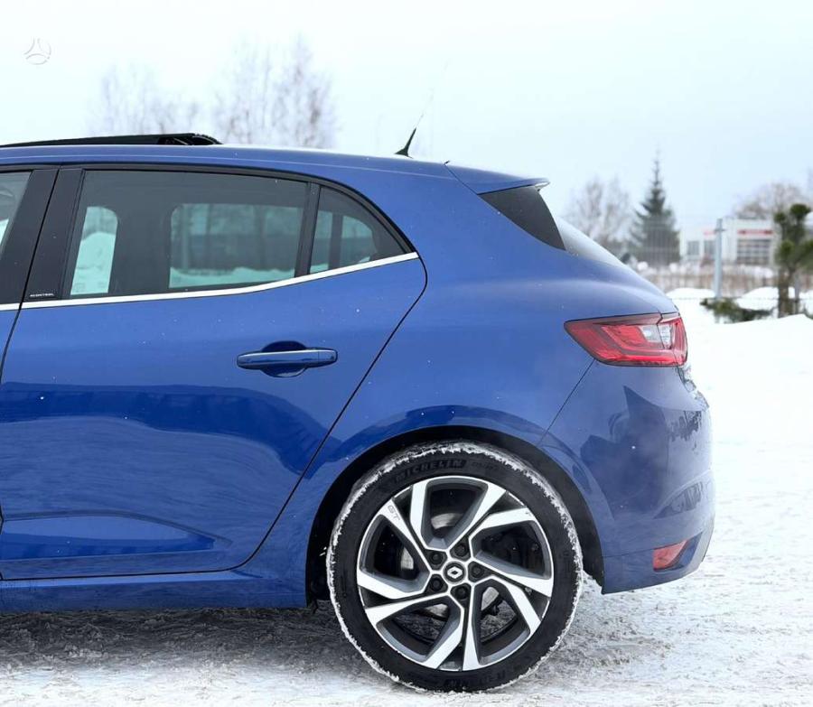 Blue Renault Megane 2017 in Taurage, with an engine capacity of 1.62 L and mileage of 188 thousand km for 9400 €, photo 10 on AUTOMOTO.COM.LV