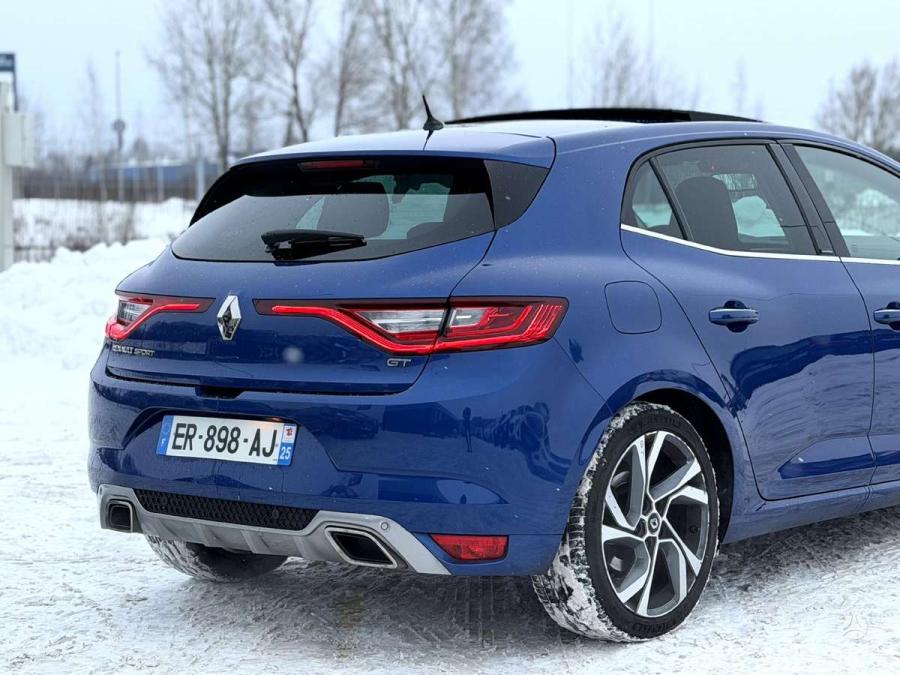 Blue Renault Megane 2017 in Taurage, with an engine capacity of 1.62 L and mileage of 188 thousand km for 9400 €, photo 18 on AUTOMOTO.COM.LV